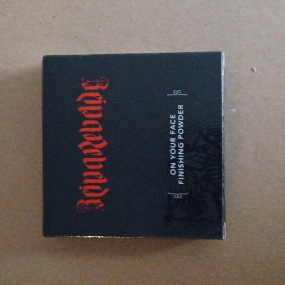 Reina Rebelde | Makeup | Reina Rebelde On Your Face Finishing Powder ...